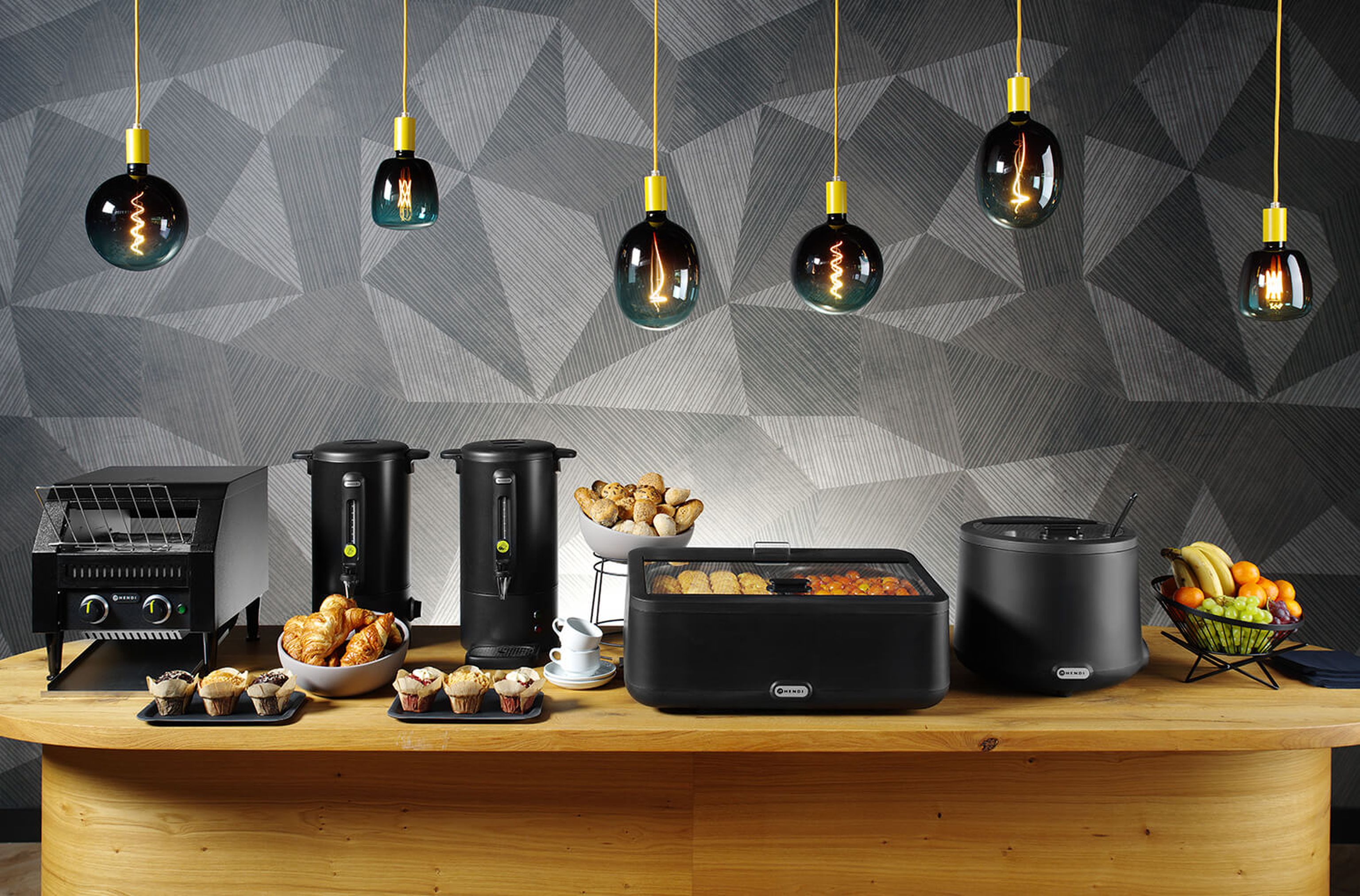 Buffet & tableware essentials